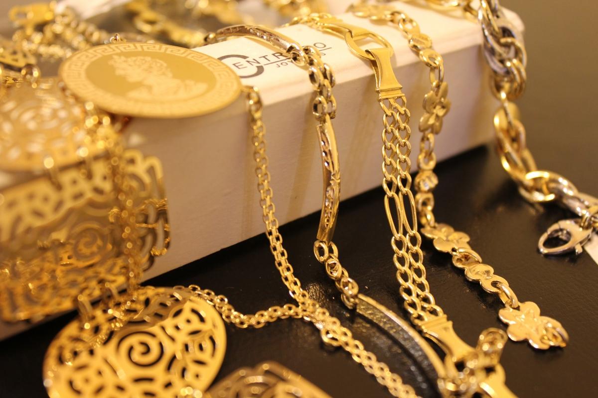 10 Datos Fascinantes sobre Cuántos Quilates tiene el Oro Puro que ...